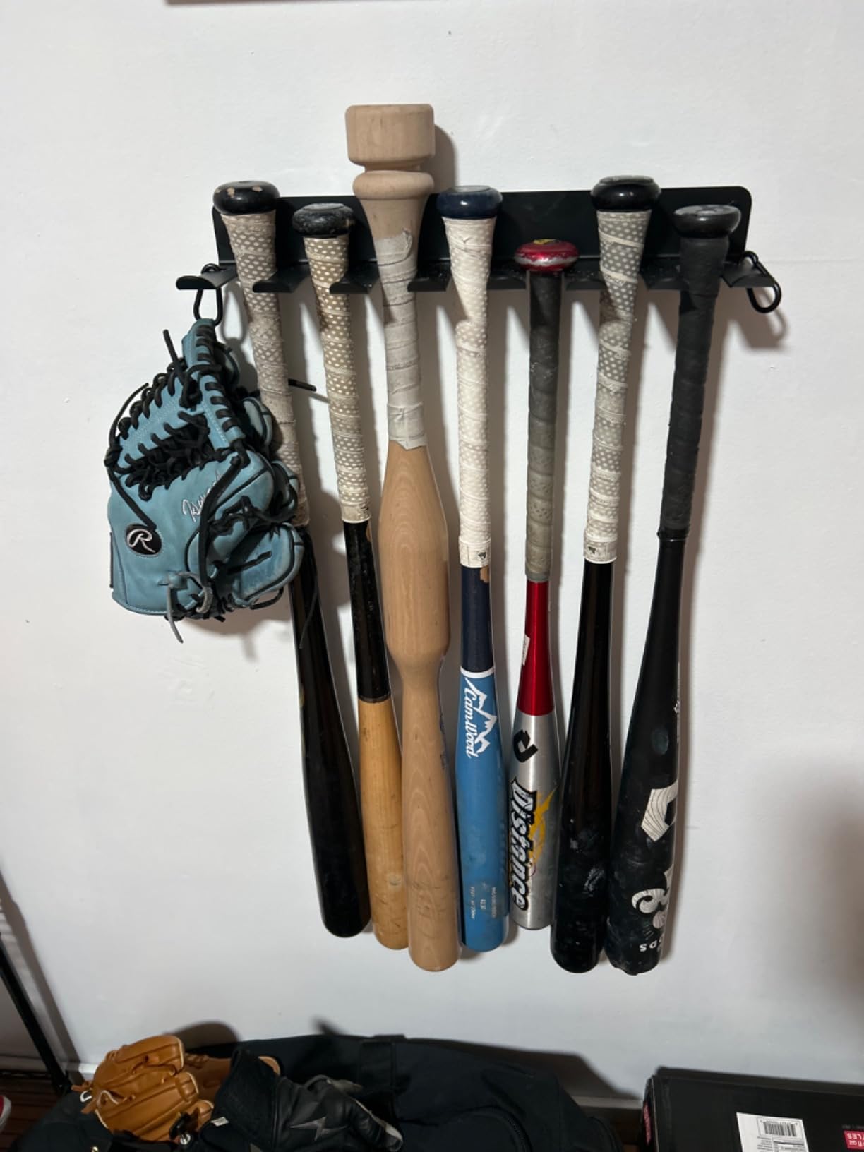 Amazon.com: PRAMOON Baseball Bat Rack, Wall Mount, Hold 14 Baseball ...