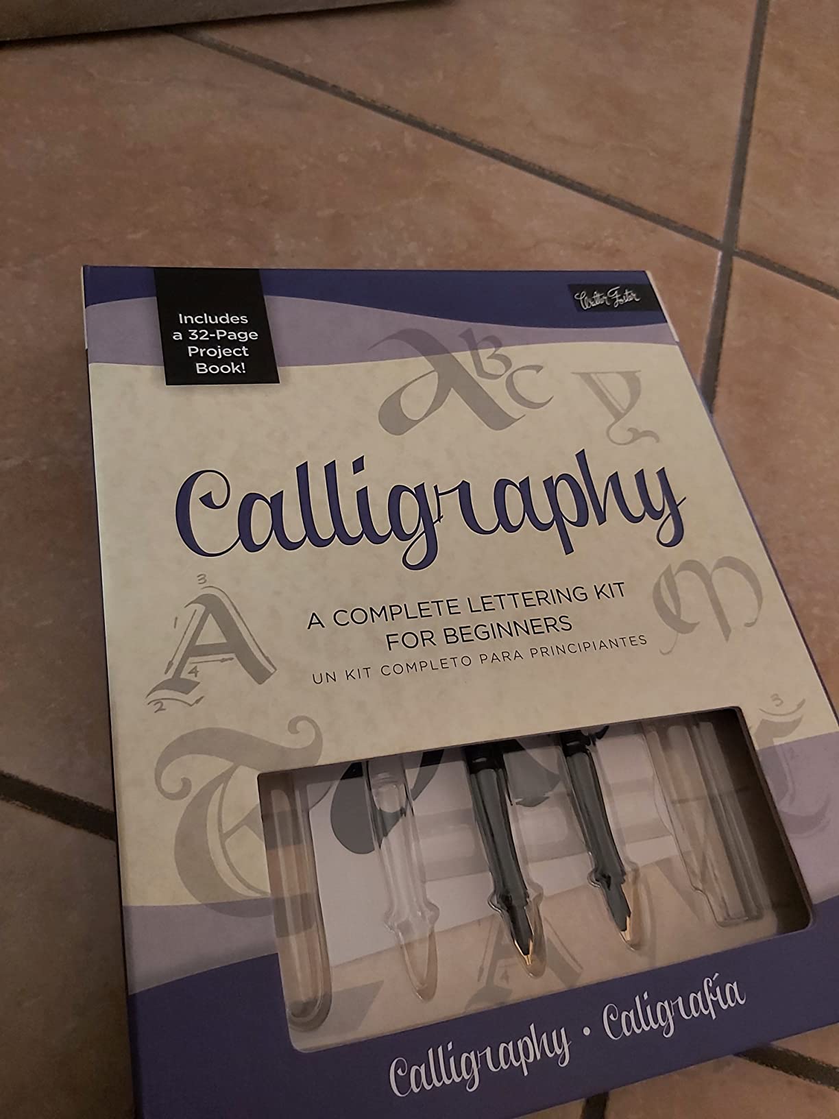 Calligraphy Kit: A complete kit for beginners : Newhall, Arthur ...