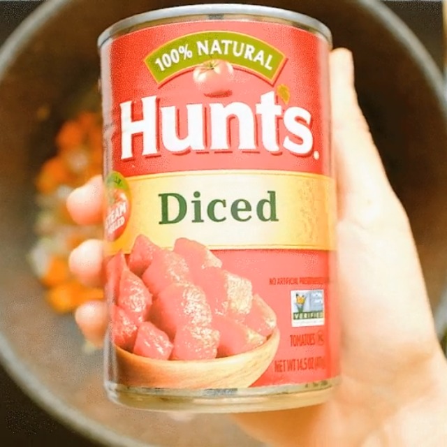 Hunts Diced Tomatoes 12 Pack) Hunt's Diced Tomatoes With Roasted