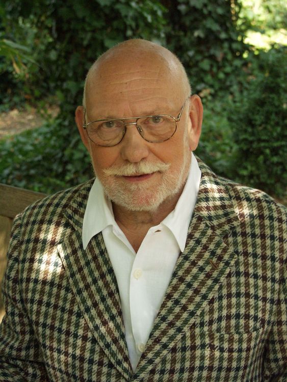 Amazon.de: Pierre Frei: Bücher, Biographie, neuestes Aktualisierung