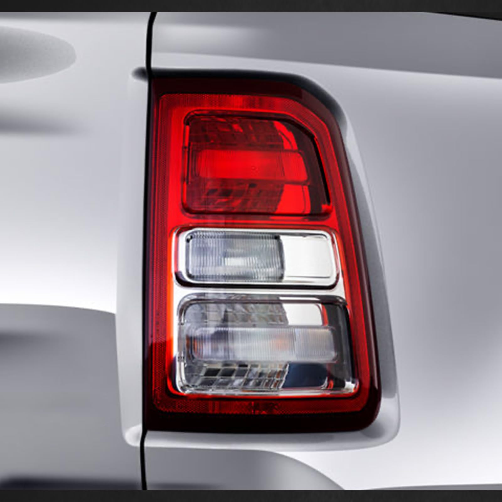 Chrome Bezel Halogen Tail Light Rear Lamp Assembly w/Bulbs&Harnesses ...