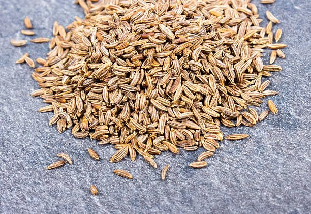 Farm Fresh Whole Carom (Ajwain), 200 g A040 : Amazon.in: Grocery ...