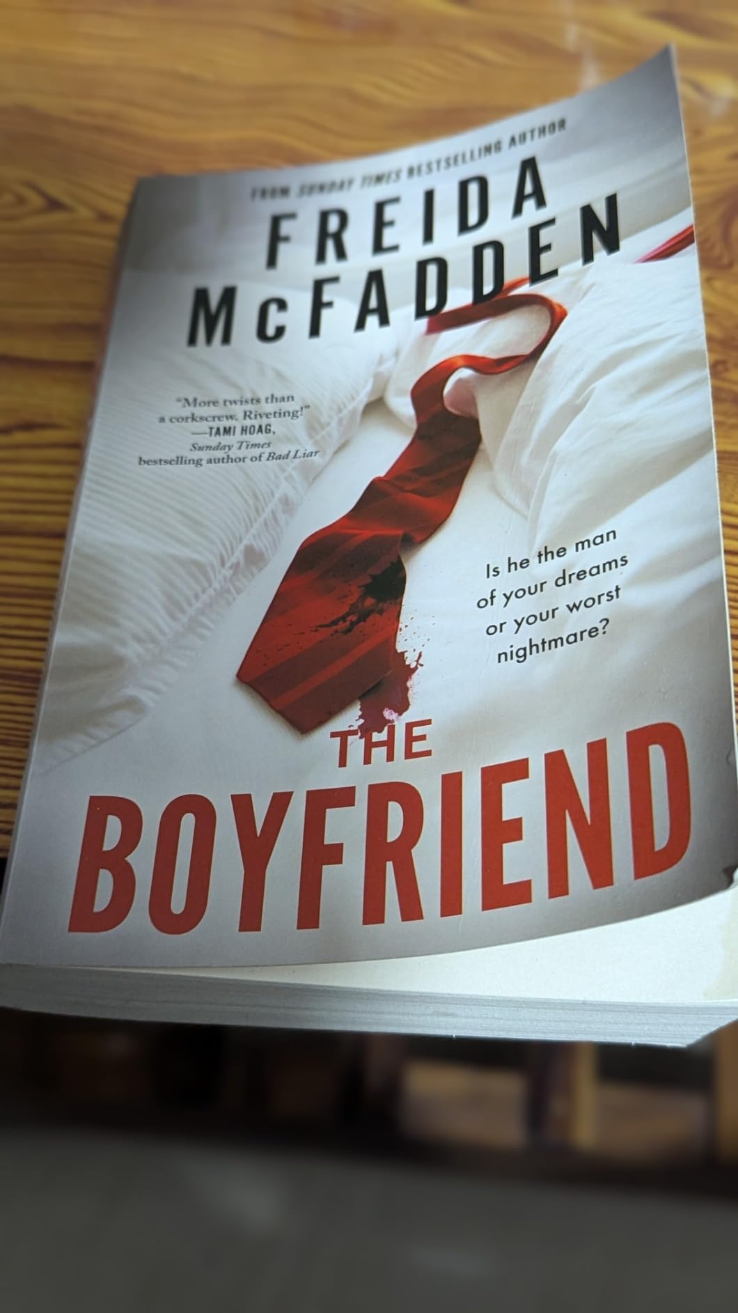 The Boyfriend : Mcfadden, Freida: Amazon.in: Books