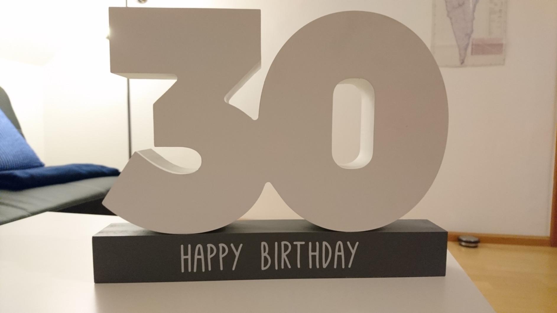 Amazon.de: Huckleberry Home 60. Geburtstag Gästebuch aus Holz inkl ...