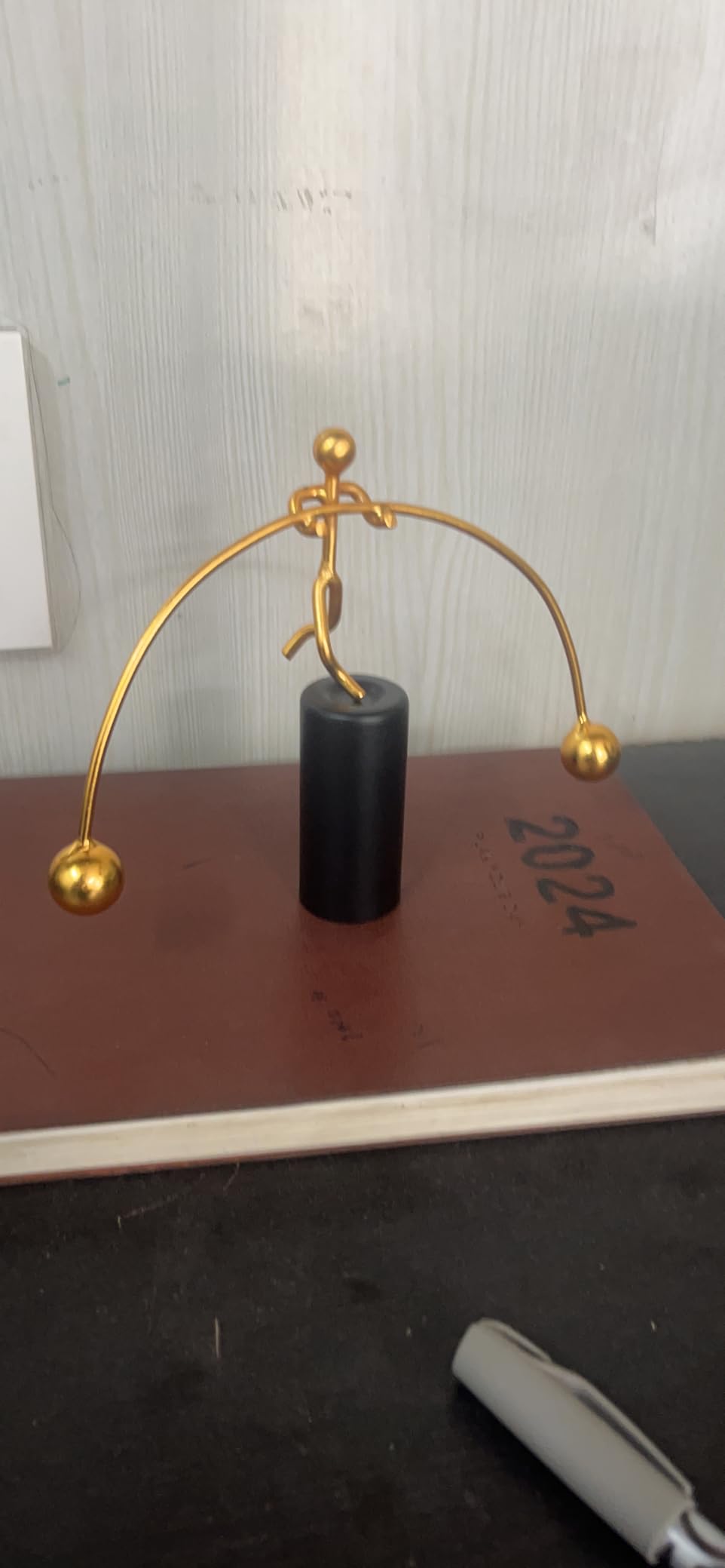 DecorTwist Newton's Balancing Man Stress Relief Toy Perpetual Motion ...