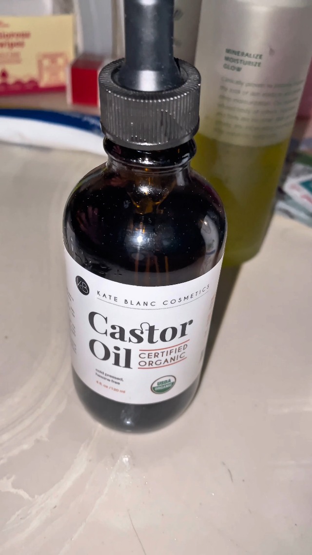 Watch Castor Oil Is My Favorite Beauty Secret for Hydrated Skin! on ...