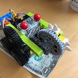Amazon.com: Circuit Cubes Robots Rumble Kit – 2 Player Remote Control ...
