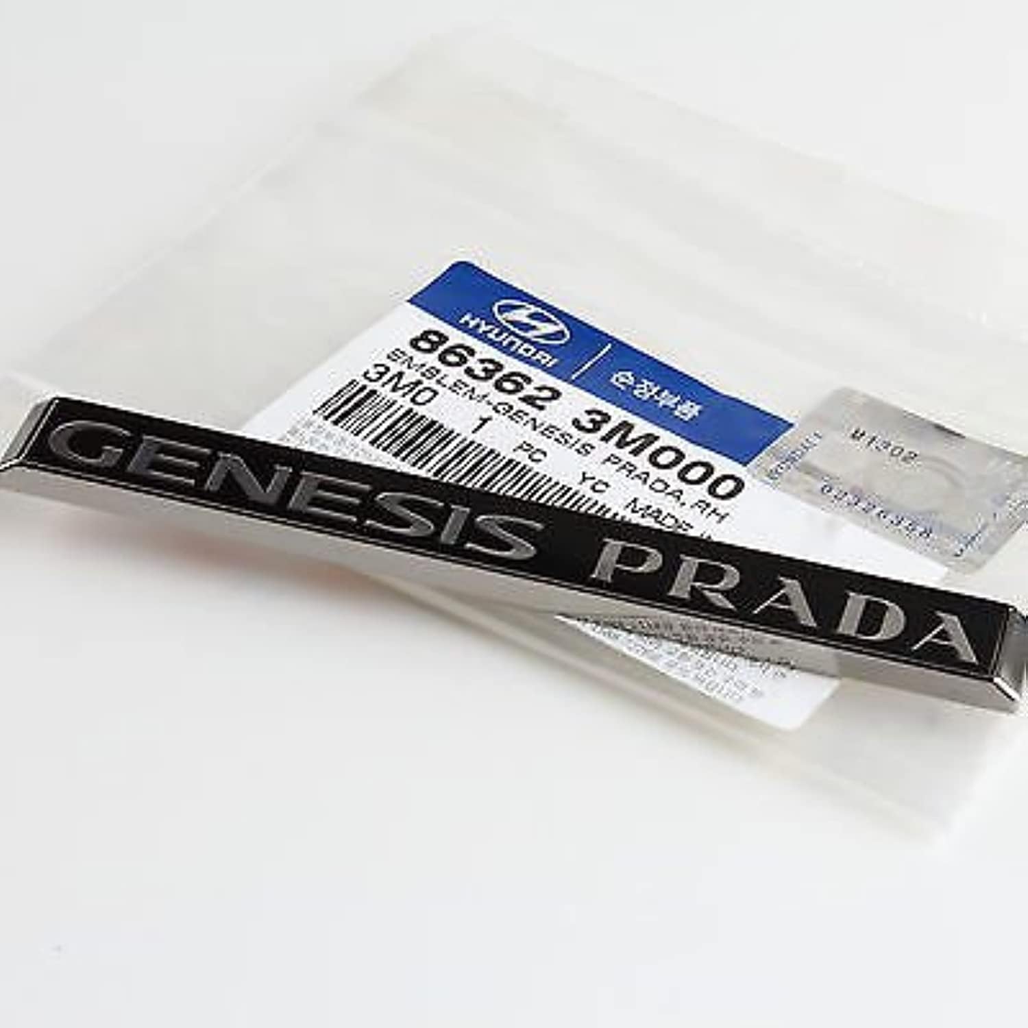 Amazon.com: Genuine Genesis Prada Emblem RH for Genesis 86362 3M000 ...