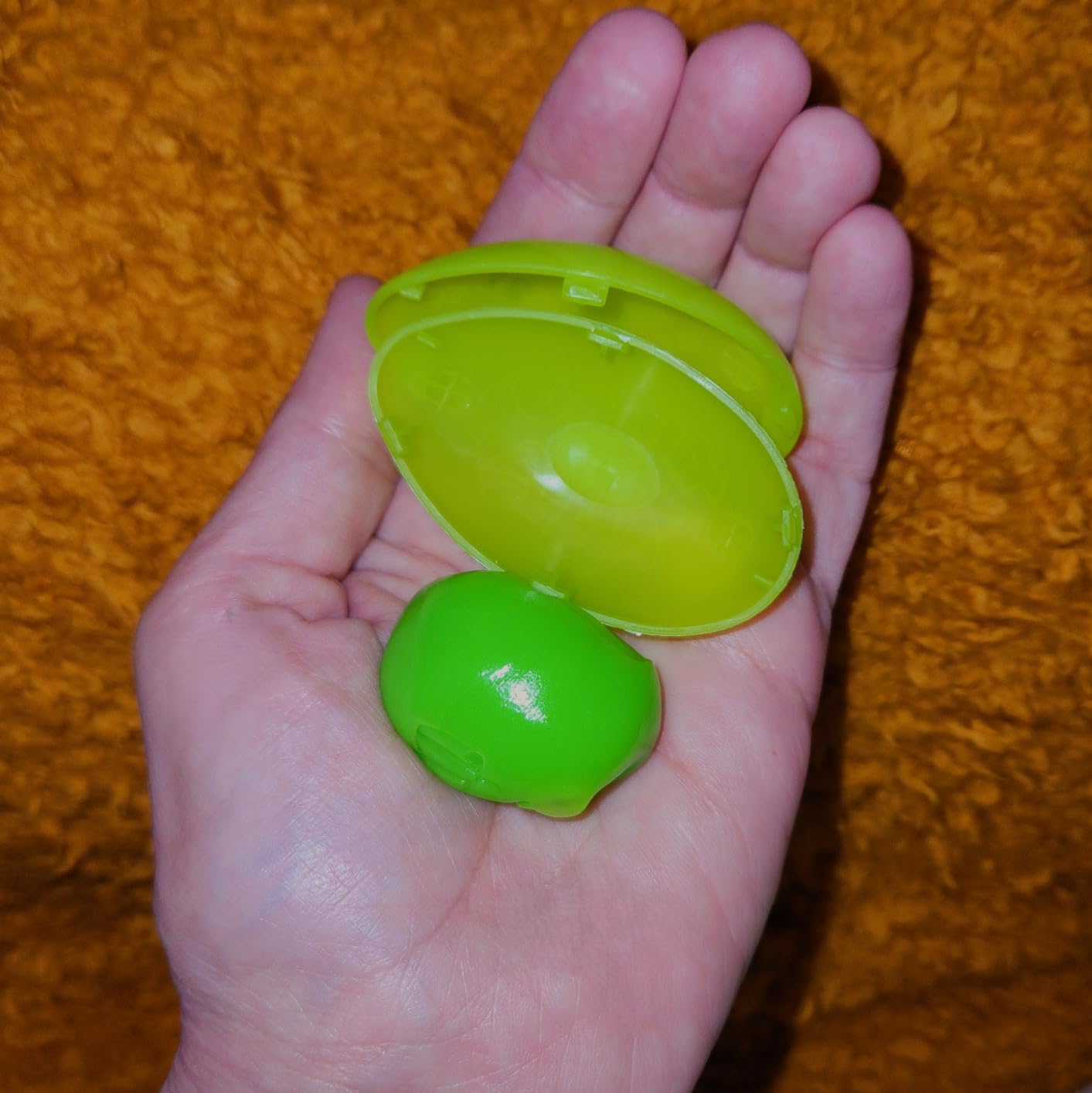 Amazon.com: Crayola Silly Putty, Super Brights Assorted. : Toys & Games