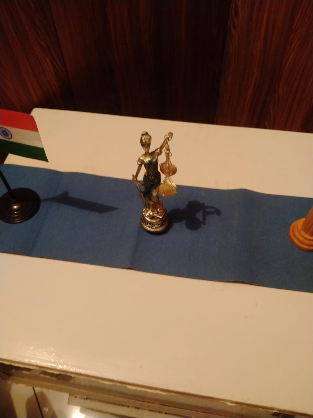Buy ARTVARKO Andha Kanoon Statue Polyresin Blind Folded Justice Lady ...