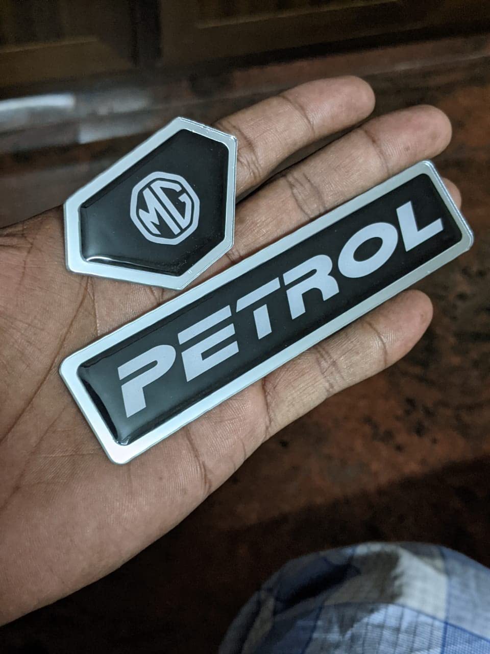 BFRC 3D Gel Finish Car Fuel Badge - Black - Petrol - Sticker Universal ...