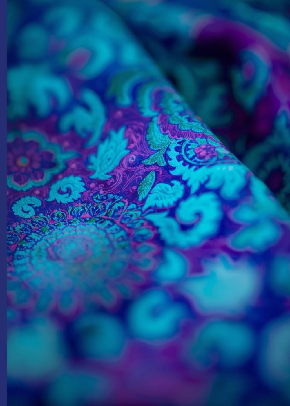Aqua Amethyst Sari Silk Print Lined Journal: Unnikrishnan, Manju ...