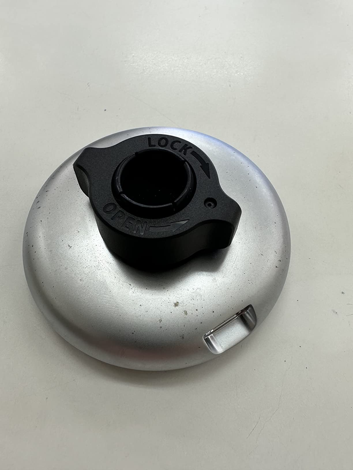 Amazon | セイワ(SEIWA) 車内用品 スマホホルダー マグネットチャージホルダーA/C エアコン取り付け LEDイルミ付き D617 強力ネオジム磁石 Magsafe対応 マグ ...