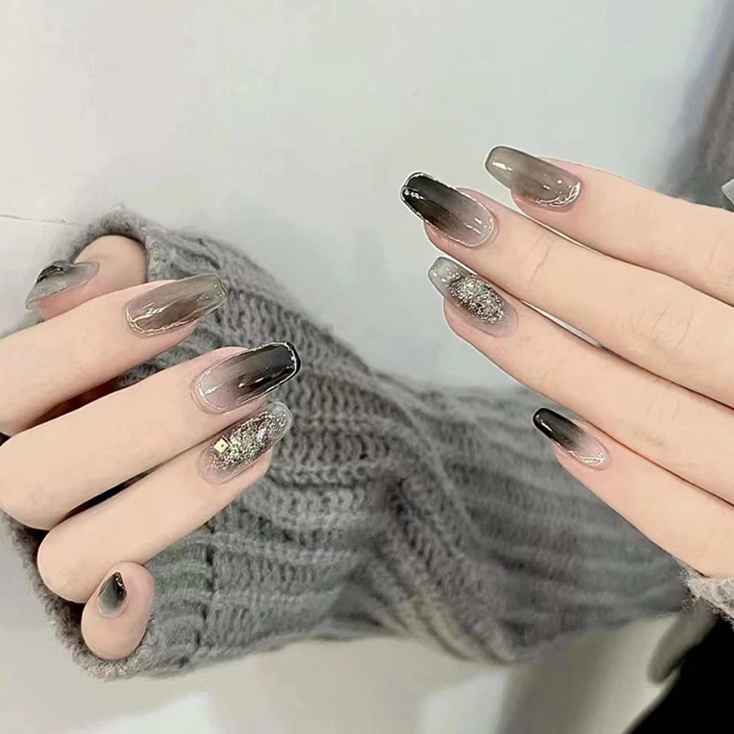 Amazon.com: 24PCS Grey Black Press on Nails Medium Length Fake Nails ...