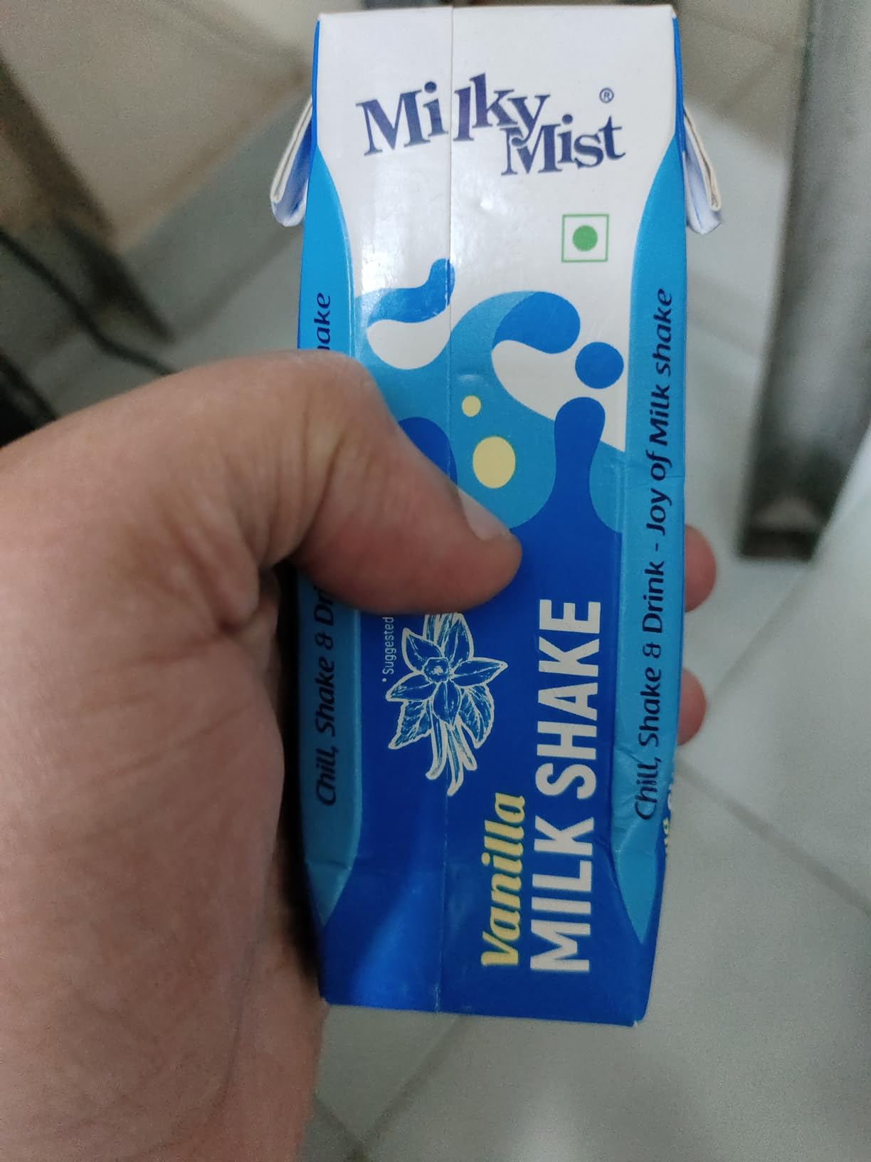 Milky Mist Milk Shake Vanilla Tetra Pack, 220 ml. : Amazon.in: Grocery ...