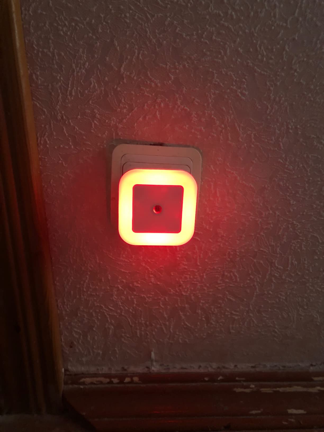 Elsent [ Pack of 4 ] Real Red LED Night Lights, Plug into Wall Lights ...