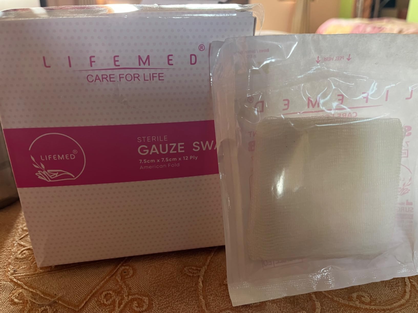 LIFEMED Absorbent Sterile Gauze Swab 7.5cm x 7.5cm x 12Ply Type-17 ...