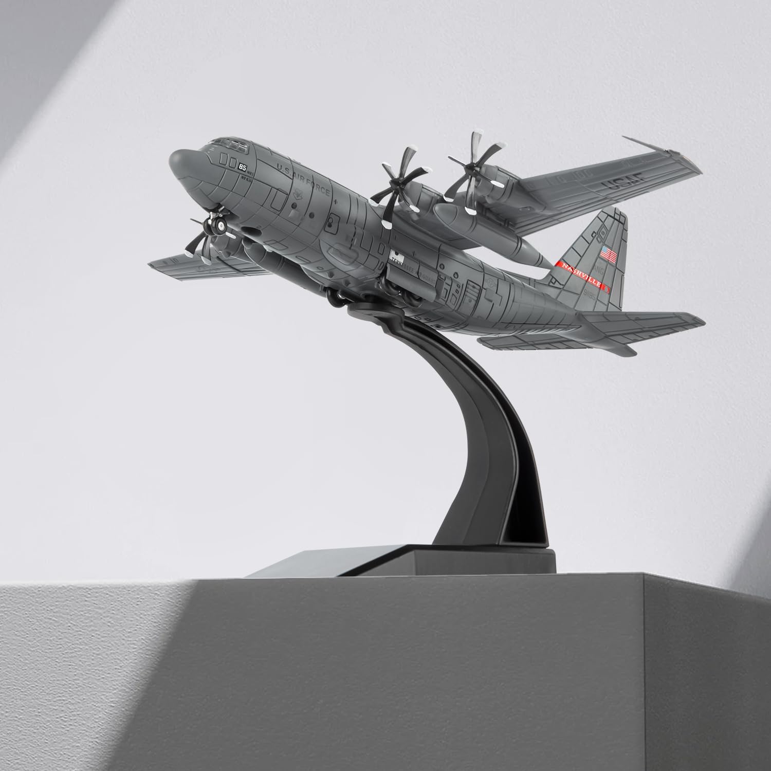 Amazon.com: Sky Trek 1/100 Fighter Jet Model Tomcat F14 VF-31 diecast ...