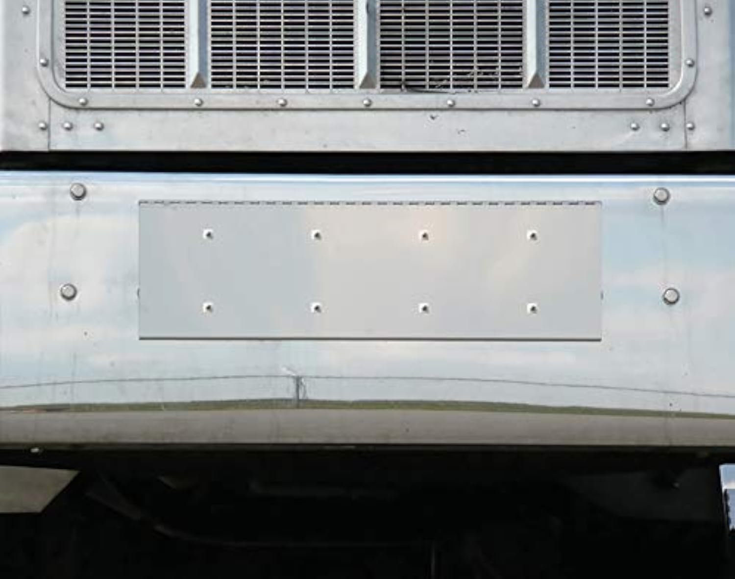 Snapklik.com : RoadWorks Stainless Steel Hinged Tow Pin Cover