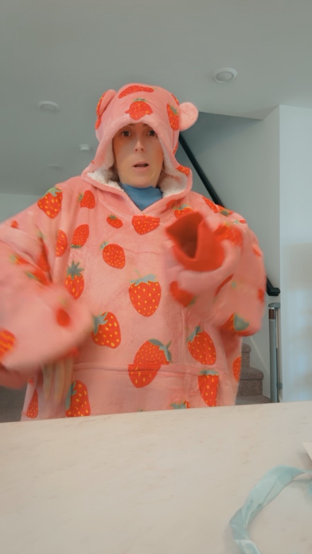 Watch My new hoodie and also my new blanket! on Amazon Live