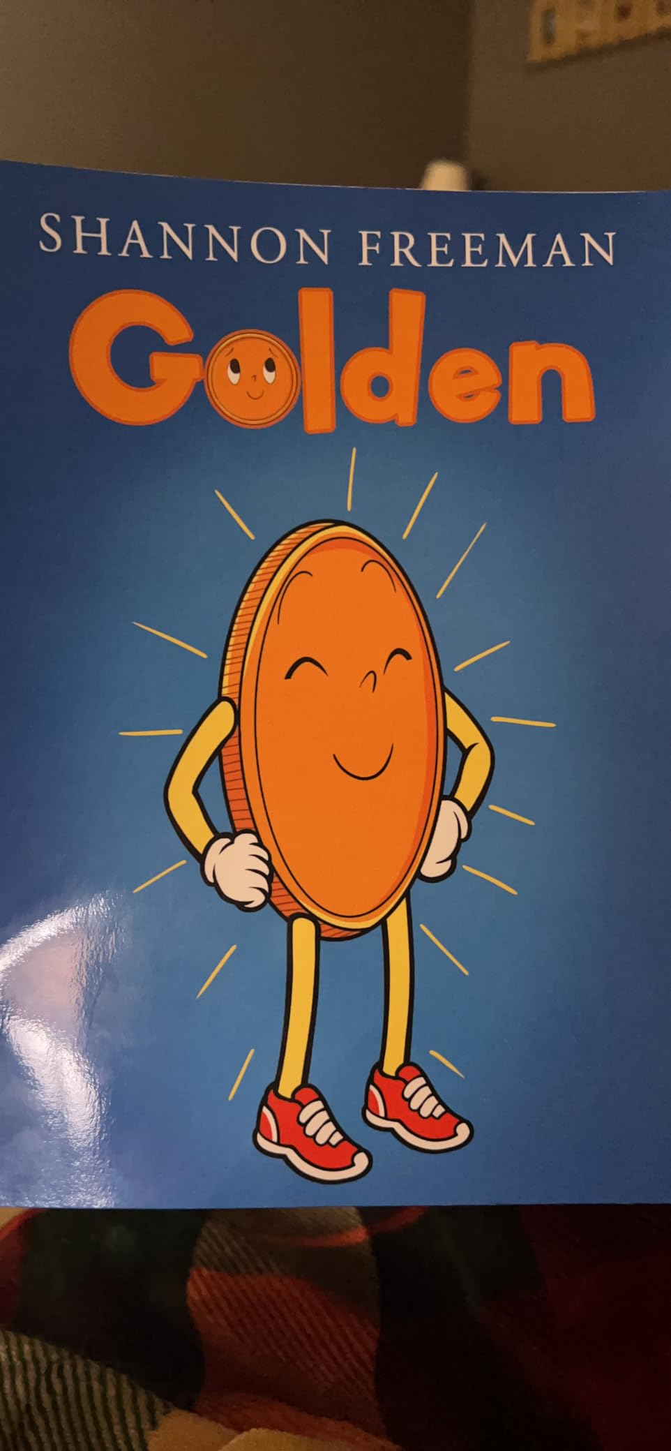 Golden: Freeman, Shannon: 9798889431497: Amazon.com: Books