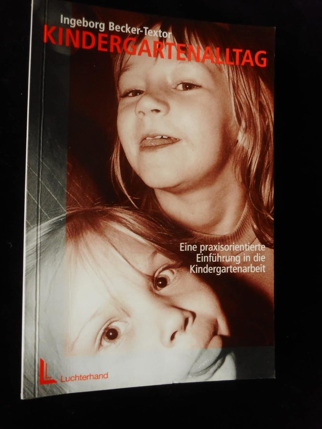 Amazon.co.jp: Klein und gross. Kindergartenalltag. Eine ...