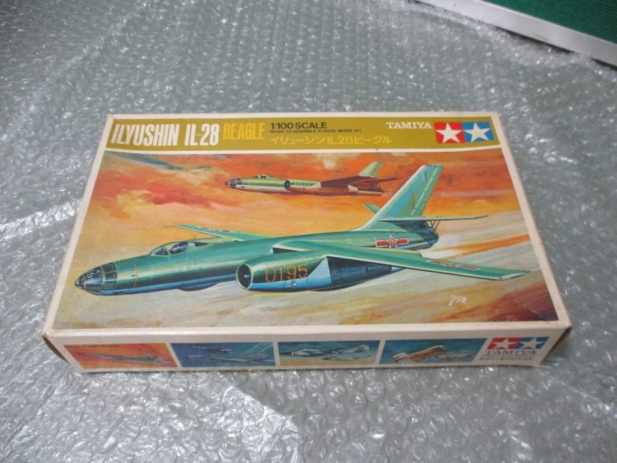 Amazon.co.jp: Plastic Model Tamiya 1/100 ILYUSHIN IL-28 BEAGLE IL-28 Beagle Fighter : Hobbies
