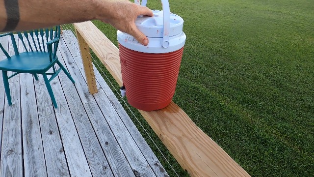 Watch Rubbermaid 2 Gallon Jug OVERVIEW on Amazon Live