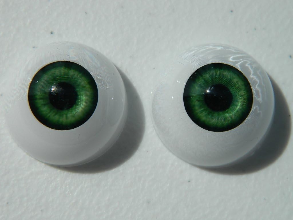 Amazon.com: Dead Head Props Pair of Realistic Life Size Human/Zombie ...