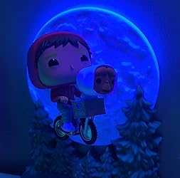 Amazon.com: Funko Pop! Moment: E.T. The Extra-Terrestrial - Elliot and E.T. Flying (Glow in The ...