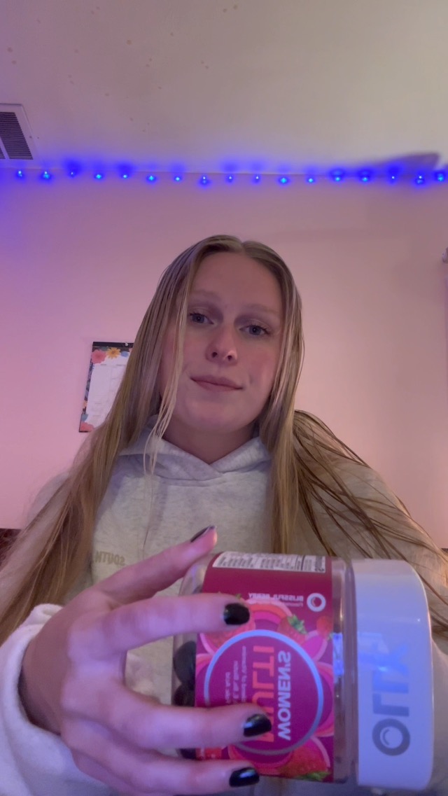 Watch Olly Woman Multivitamin Gummy- Blissful Berry on Amazon Live