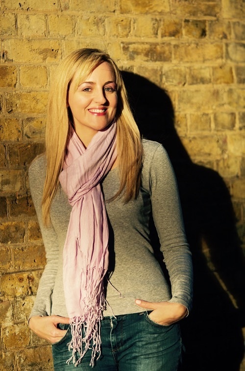 Amazon.co.uk: Chloe Mayer: books, biography, latest update