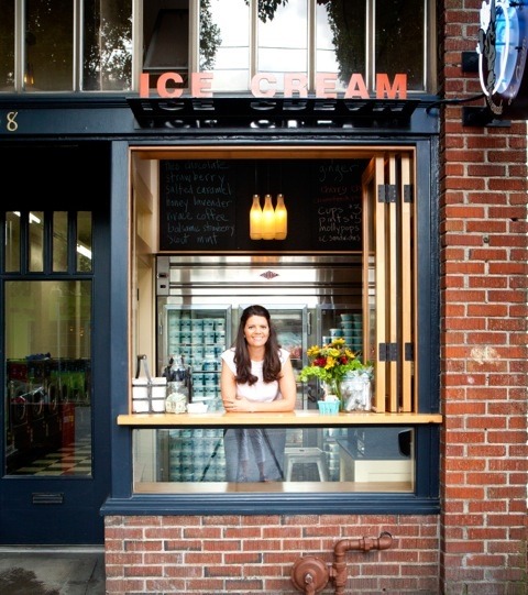 Amazon.com: Molly Moon Neitzel: books, biography, latest update