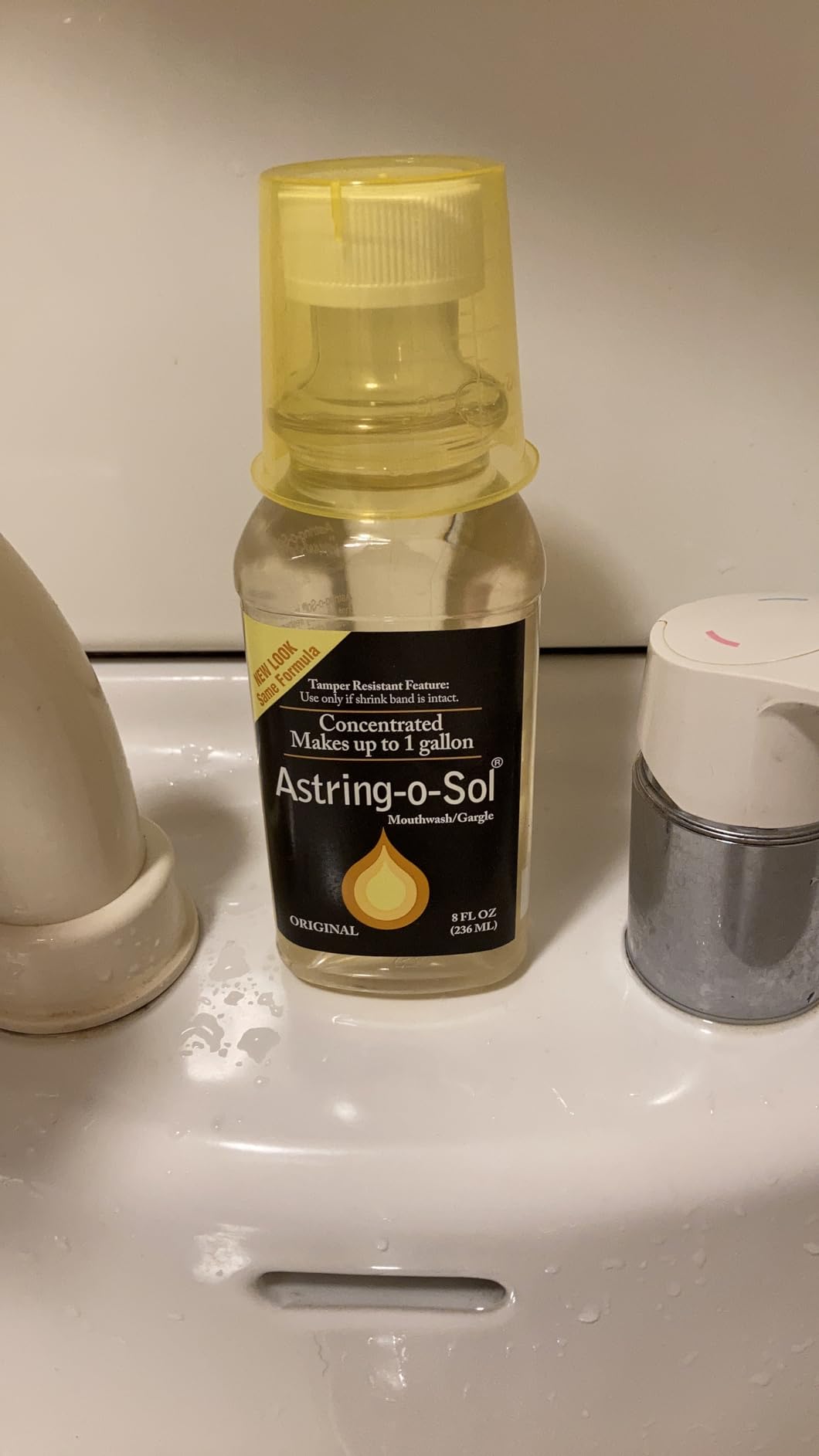 Amazon | ASTRING-O-SOL LIQ Size: 8 OZ 液体 | Oakhurst Co. | マウスウォッシュ 通販