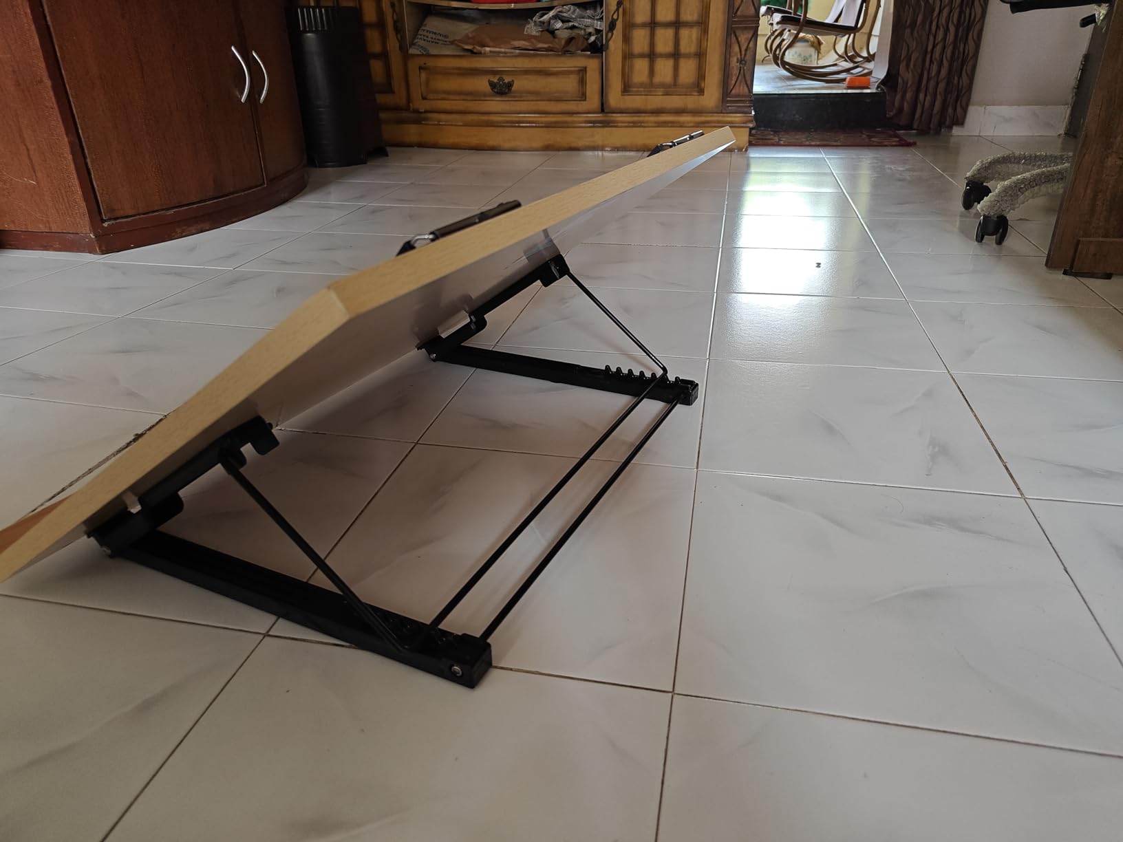 Isomars Drawing Board - Table Model Foldable Board with Clips - Drawing ...