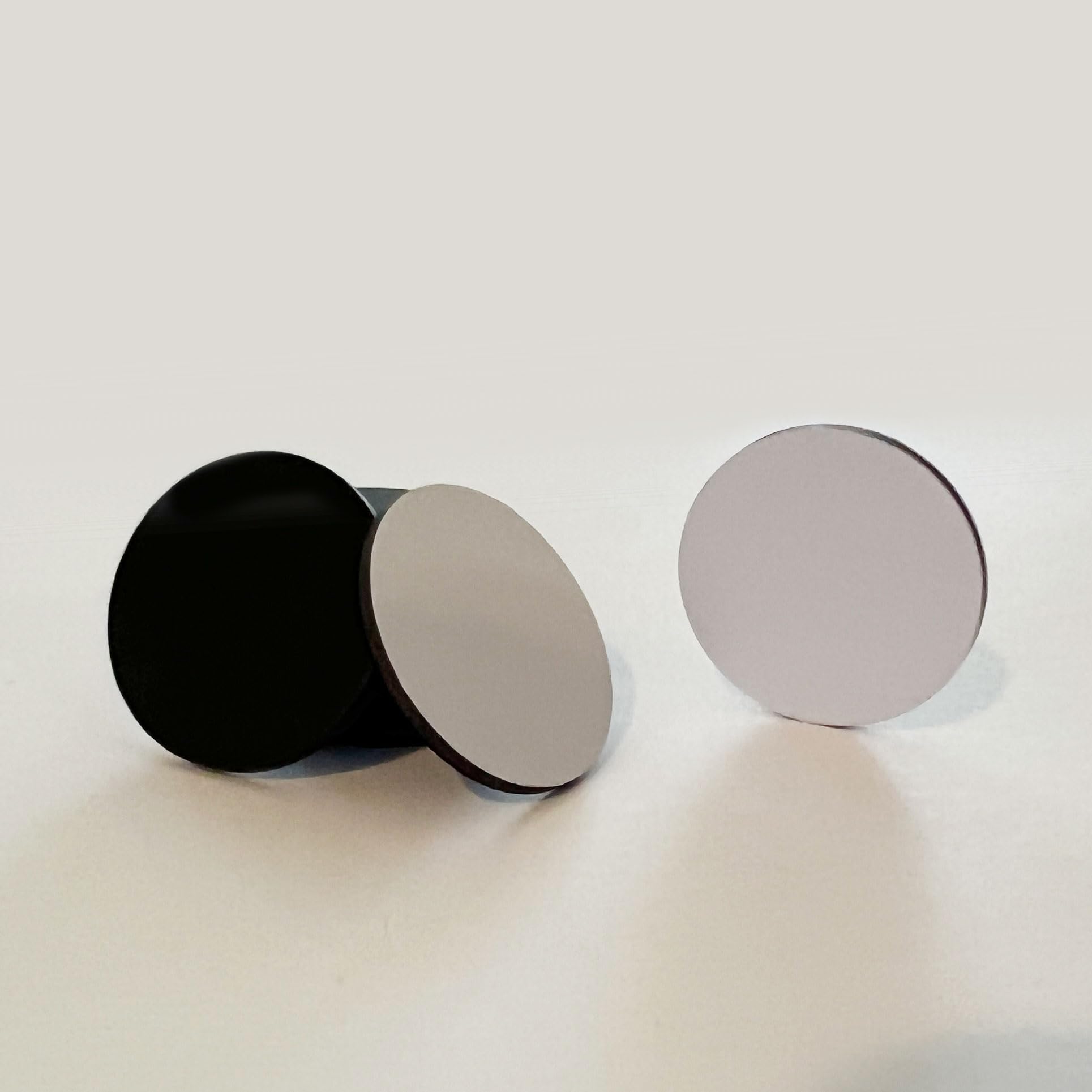 Snapklik.com : Double-Sided Flip Magnets, 25 Pack, 1" Black/White, For ...