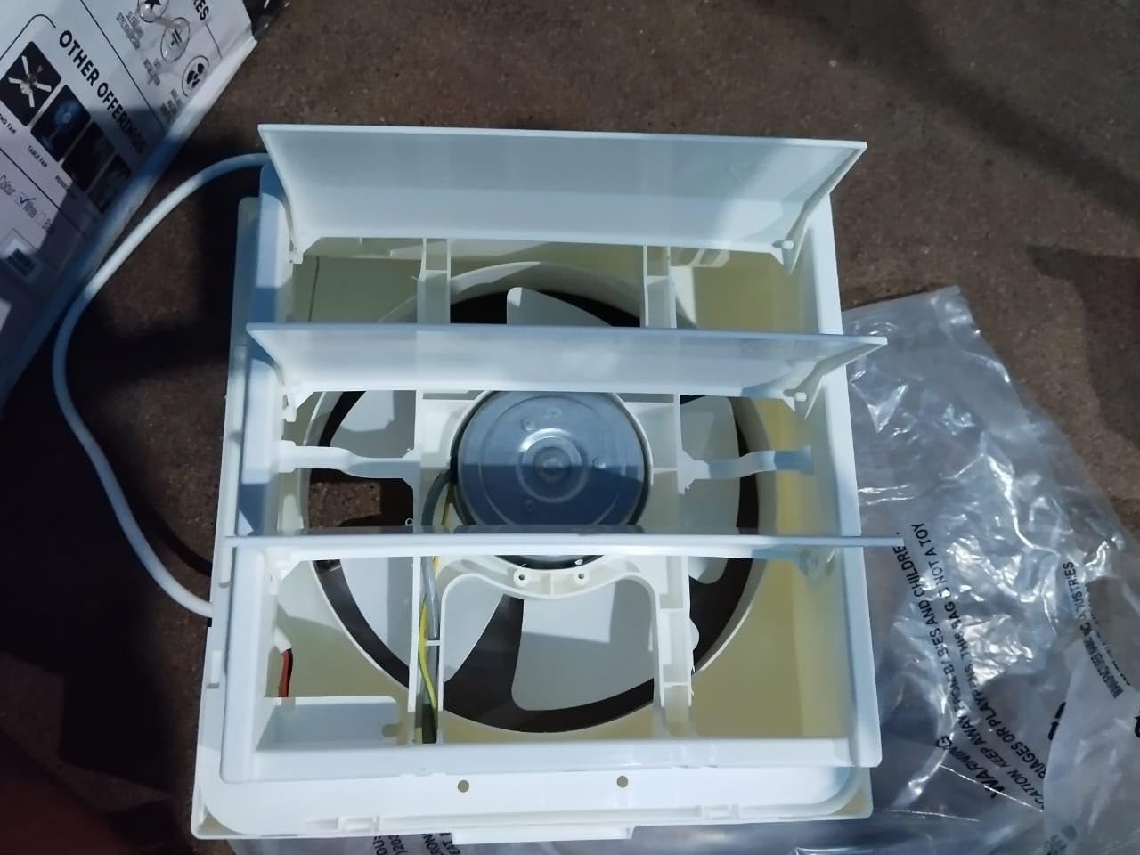 USHA Crisp Air VX Exhaust Fan | 200mm Sweep Size | 300mm Duct Size ...