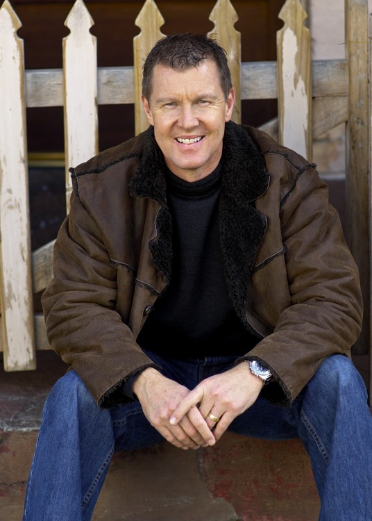 Amazon.co.uk: Alan Kiernan: books, biography, latest update