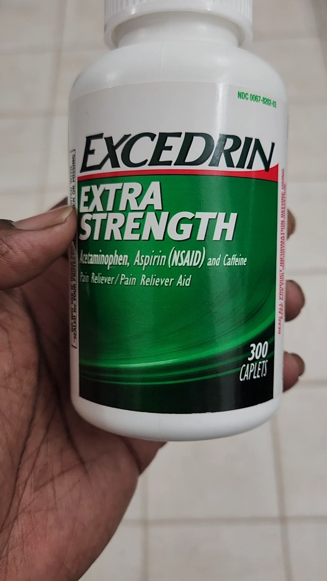 Watch A closer look Excedrin Extra Strength Pain Relief Headaches on ...
