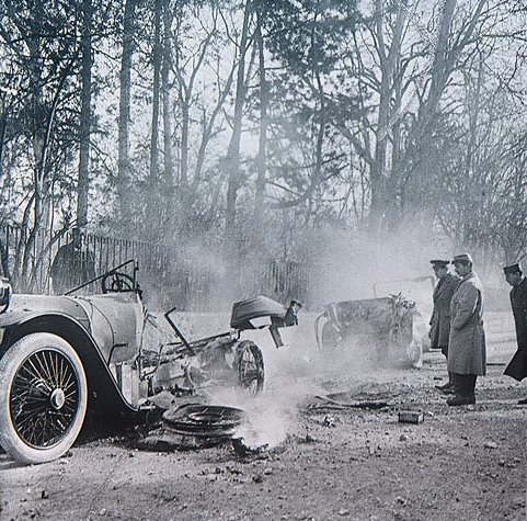 Amazon.com: Classic Drivers Ed Safety Training Films : Sid Davis ...