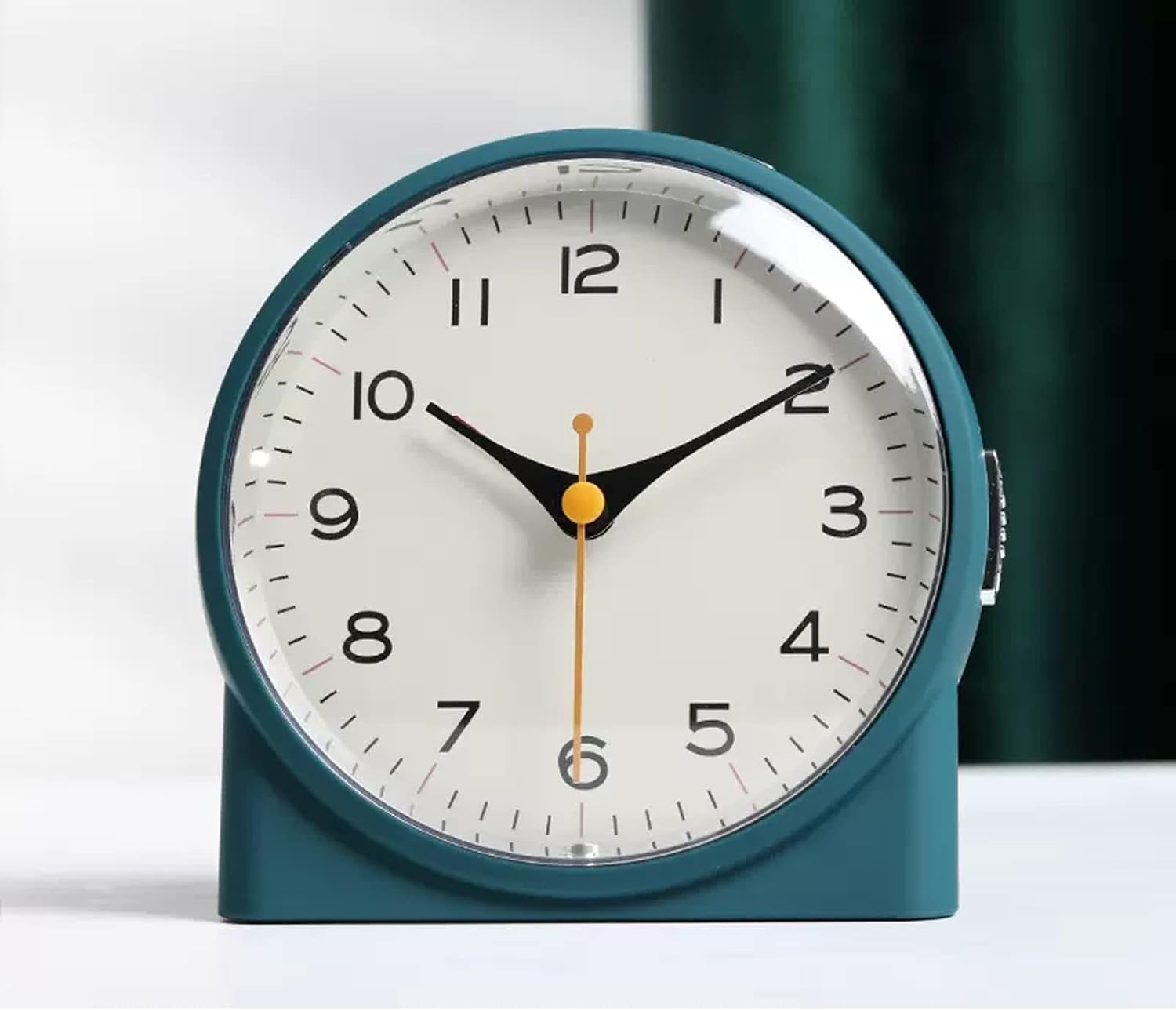 Amazon.com: Alarm Clock/Digital Clock 4 inch Super Silent Non Ticking ...