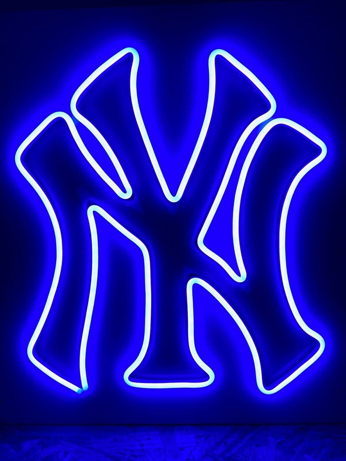 Amazon.com : Queen Sense 20"x18.2" New York Sports Team Yankee LED Sign ...