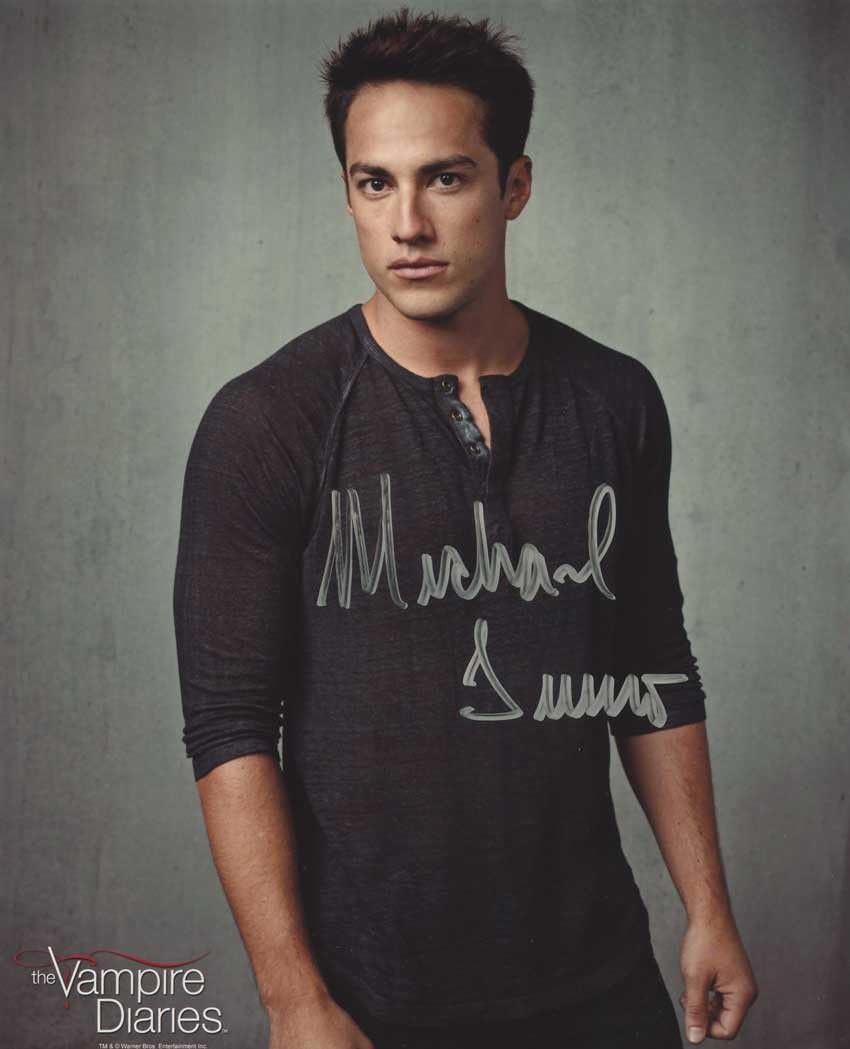 Michael Trevino (Tyler Lockwood) 8 x 10 AUTOGRAPH Photo The Vampire ...