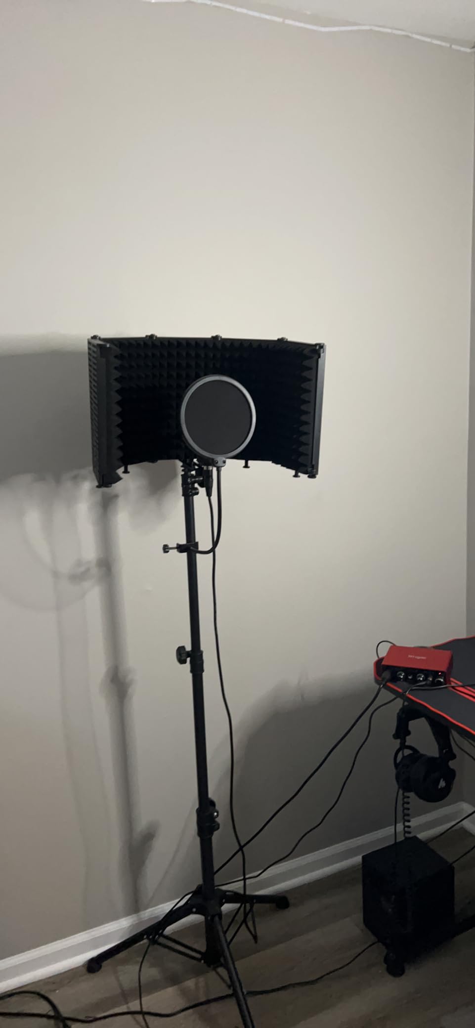 Amazon.com: GLEAM Microphone Isolation Shield - Tripod Stand 2 ft 6" to ...