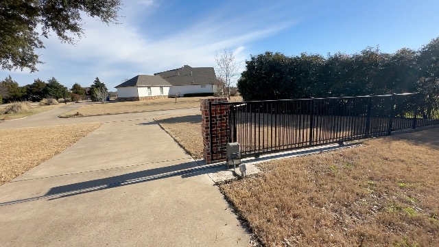 Watch 4 year review on this outstanding gate opener! on Amazon Live