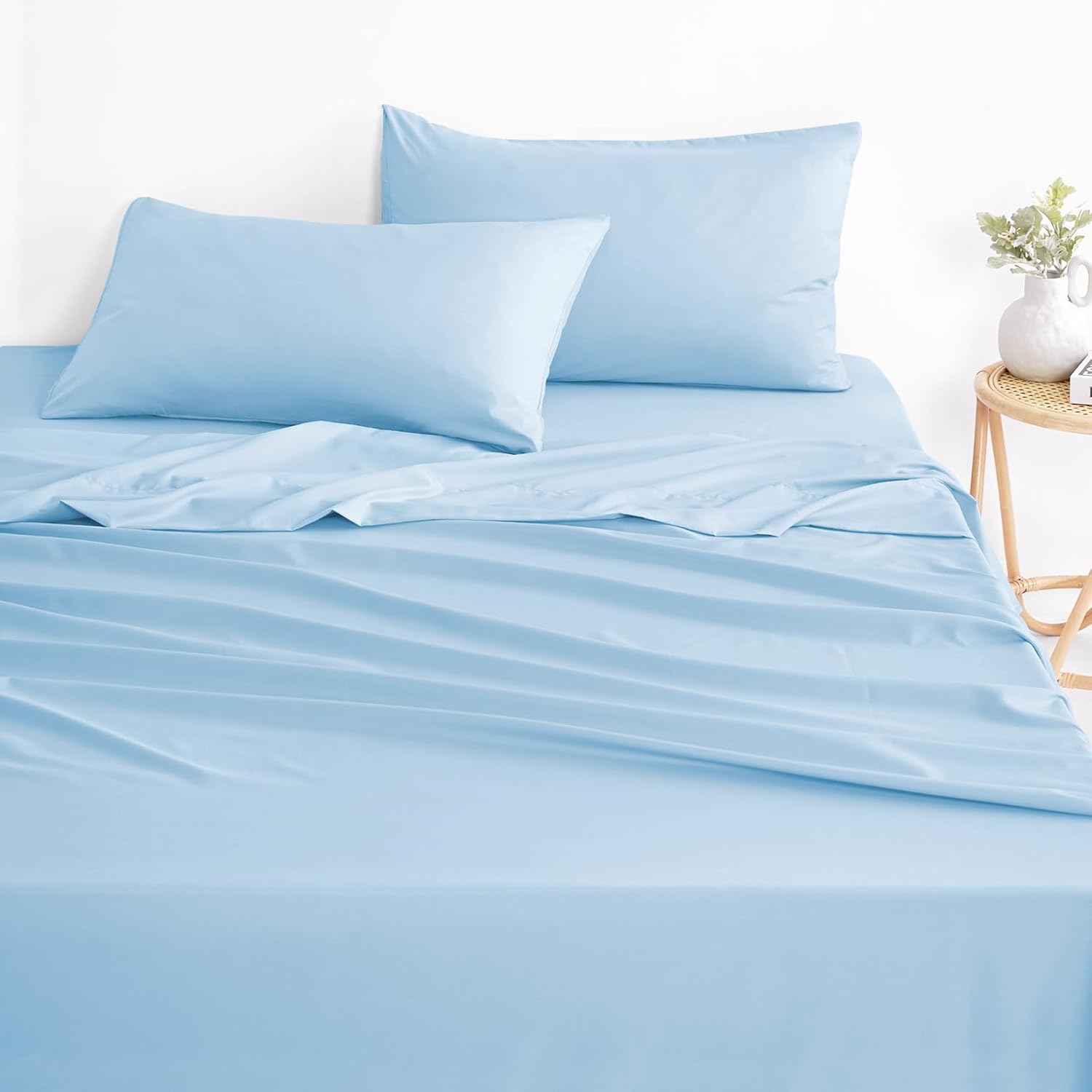 Wake In Cloud - Queen Bed Sheets Set, 1000TC Ultra Soft Microfiber ...