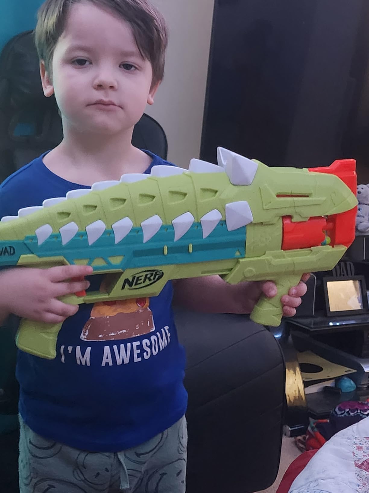 Amazon.com: Nerf DinoSquad Armorstrike Dart Blaster, 16 Darts, Indoor ...