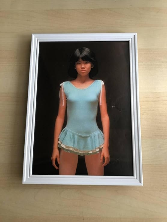 Amazon | kj 額装品 16歳 松本伊代 グラビア セクシー レオタード 貴重写真 A4サイズ額入り ポスター風デザイン 水着 お宝 女子高生 CD | アイドル・芸能人グッズ 通販