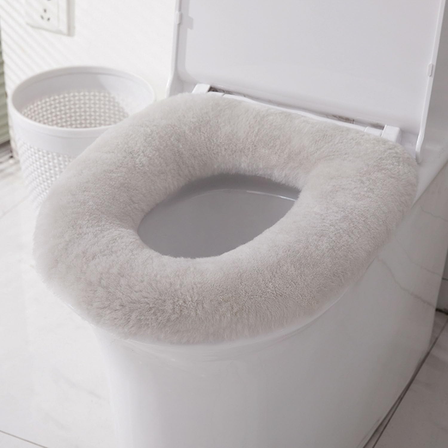 Amazon.com: U&M Genuine Sheepskin Toilet Seat Cover Bathroom Soft Warm ...