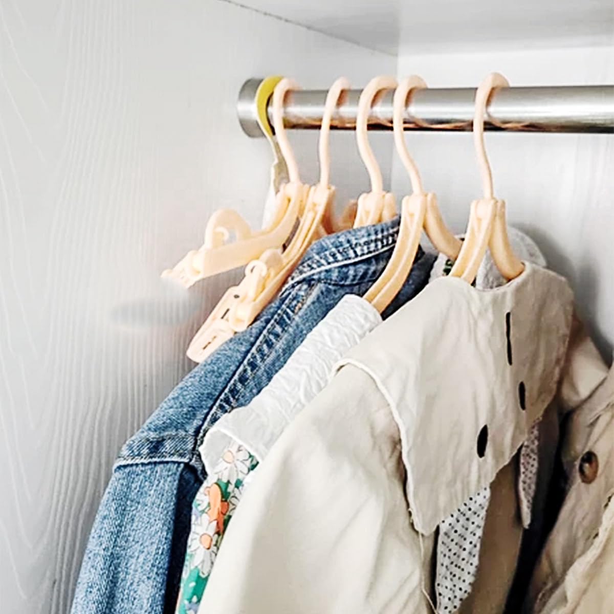 Peg Hanger Travel Drying Rack For Clothes - Portable Hanging Rack Over ...